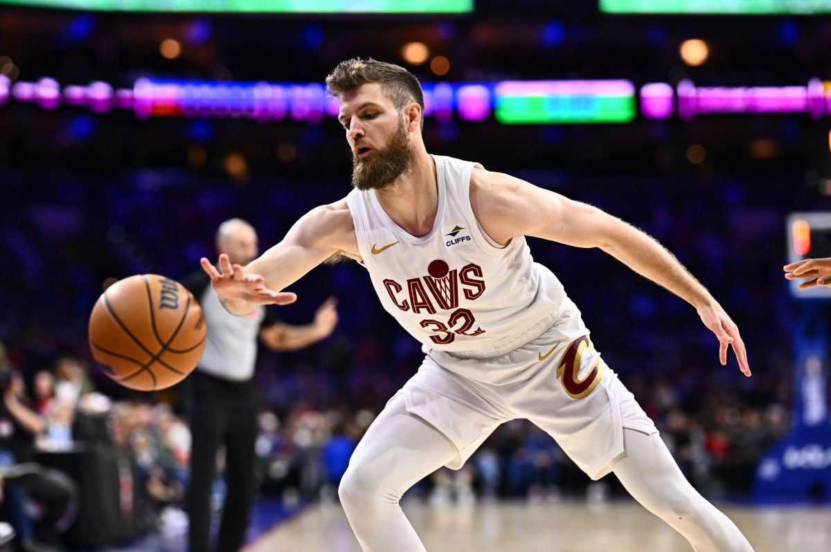 Latest on Dean Wade deals Cavs another blow ahead of game vs. Nets ...